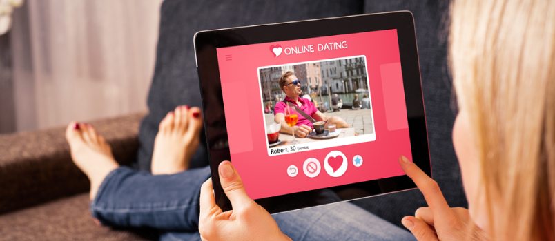 Be Mindful of Cyber Infidelity in Relationships | Marriage.com