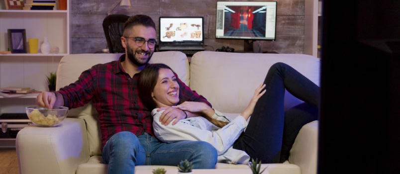 What Does Aromantic Mean & How It Affects Relationships