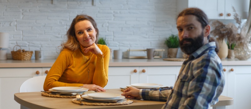 What Does Aromantic Mean & How It Affects Relationships